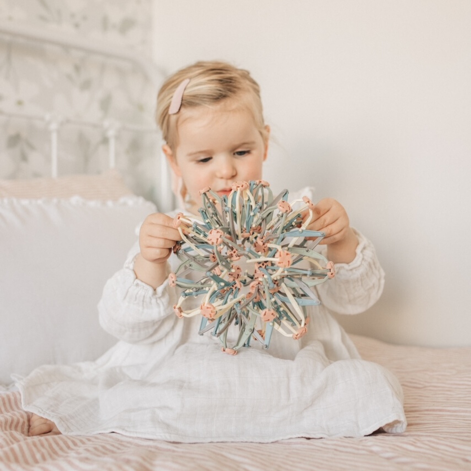 Mindfulness Magic Ball - Breathing Ball for Kids – Mindful and Co Kids